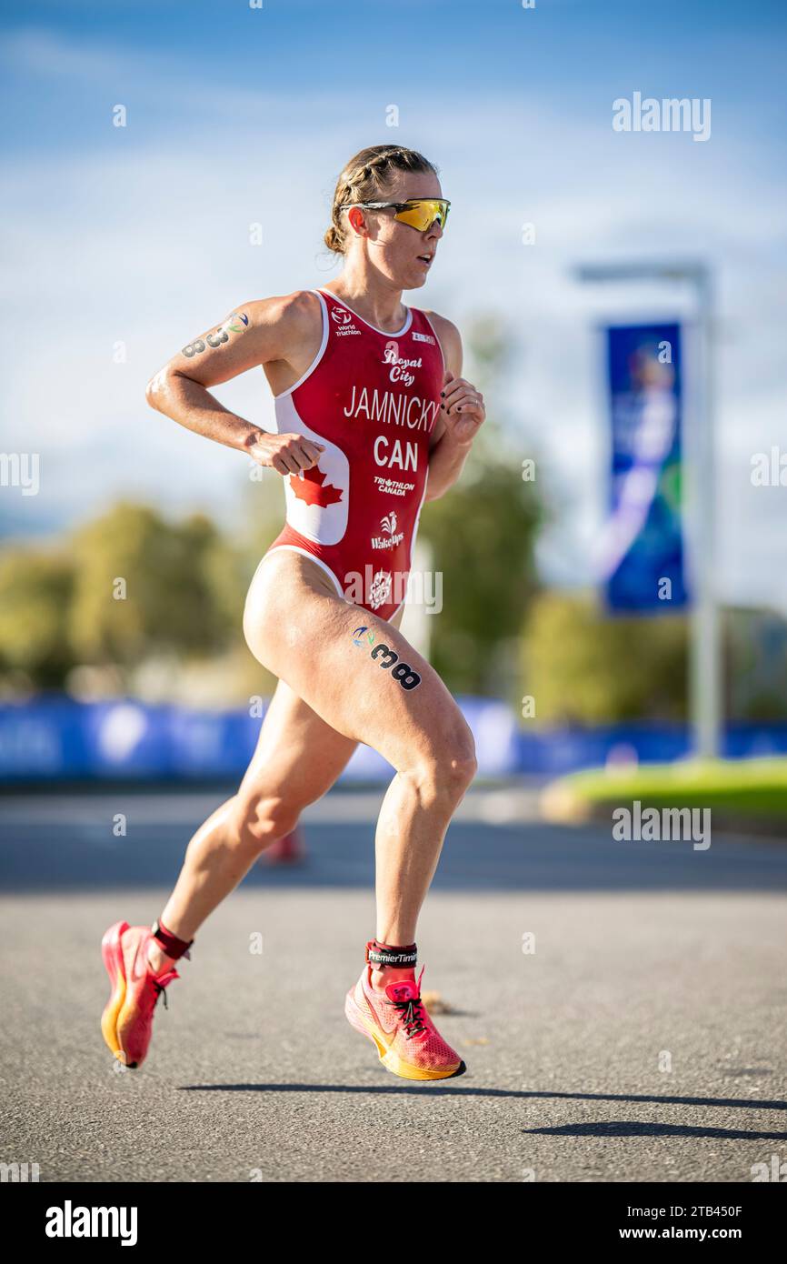 Dominika Jamnicky running in Pontevedra in the 2023 World Triathlon ...