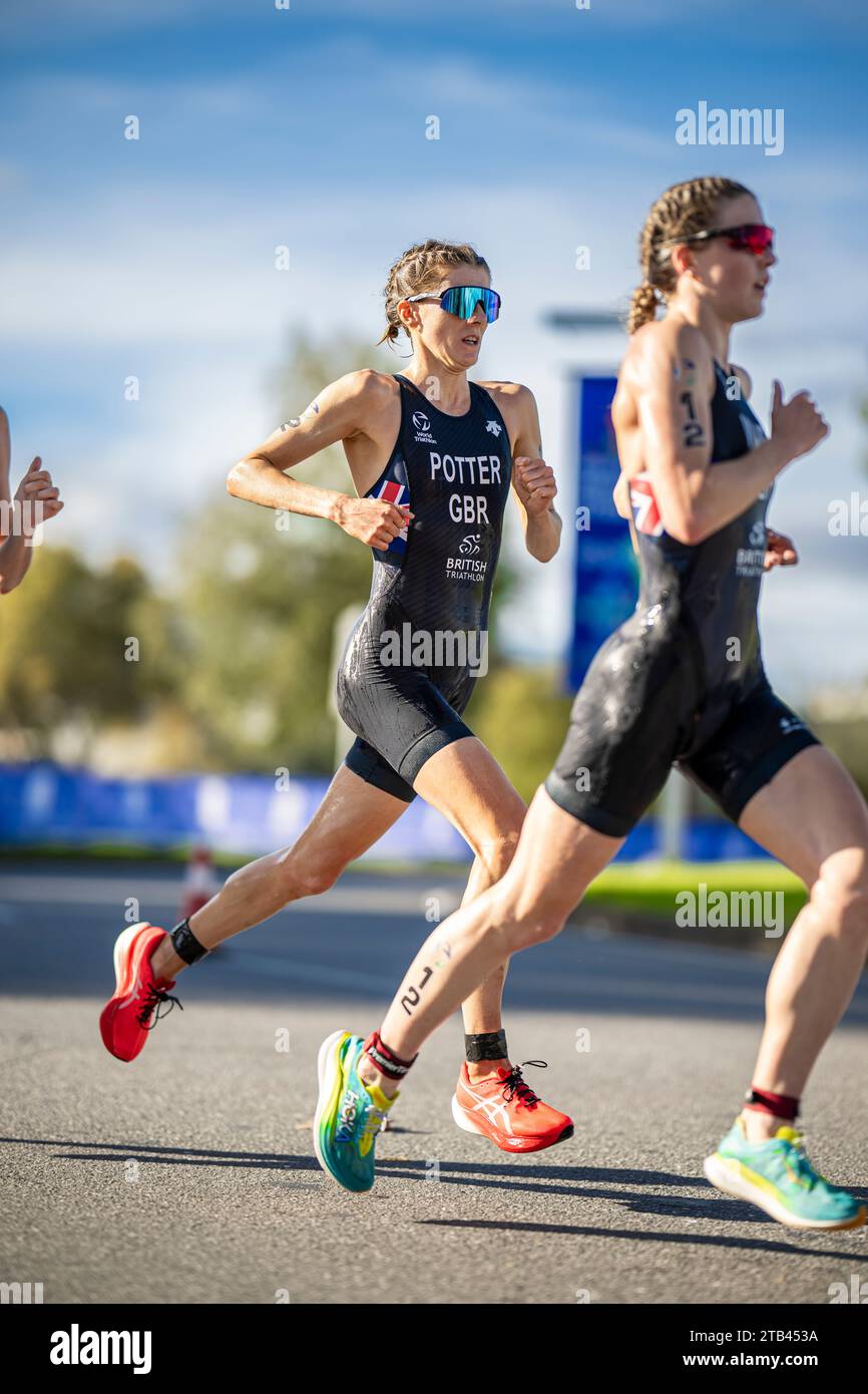 Beth Potter running in Pontevedra in the 2023 World Triathlon ...