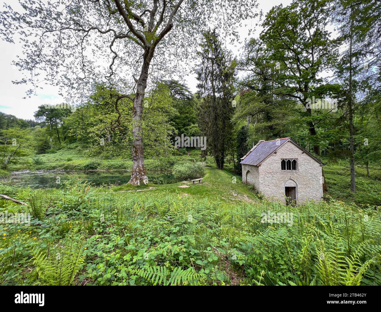 Gothic Pumphouse and pond in Fishpool Valley, Croft Castle, Yarpole ...