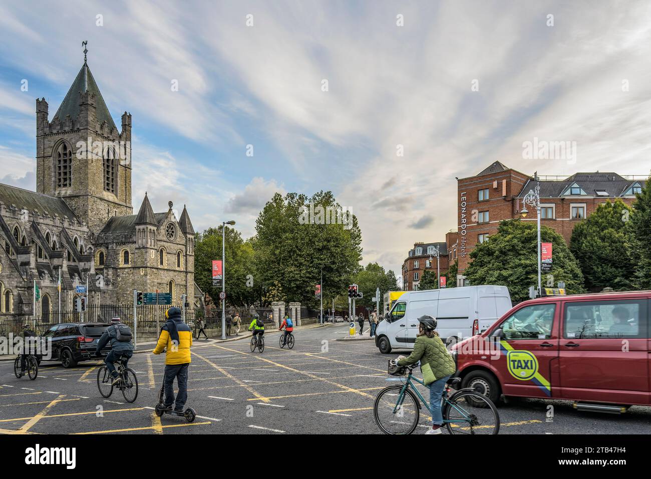 Traffic in front of Christ Church Cathedral, Dublin, Ireland Stock ...