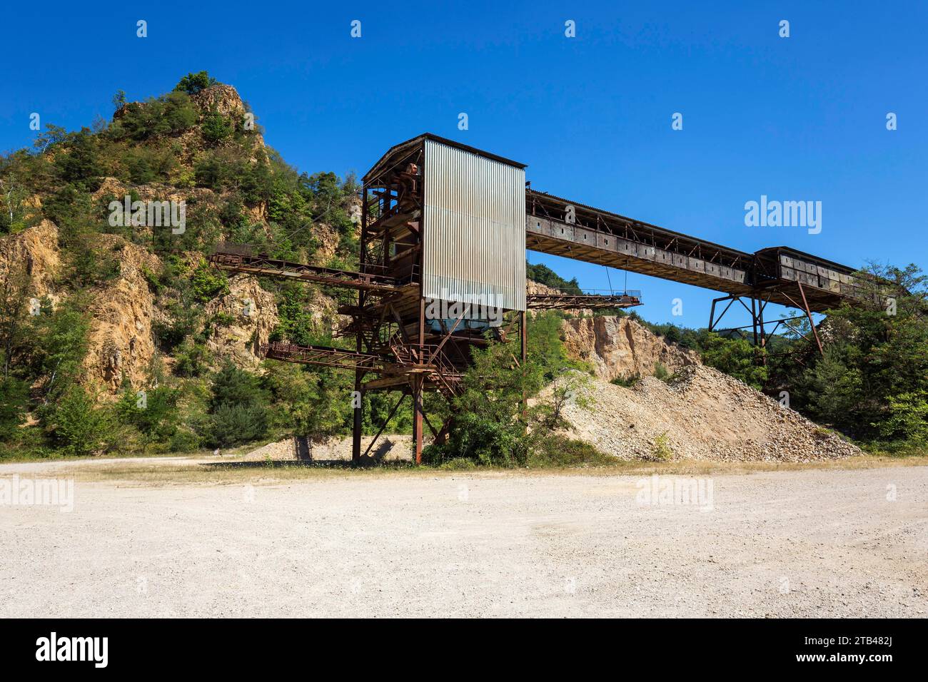 Conveyor system and sorting plant in the disused Vatter porphyry quarry ...