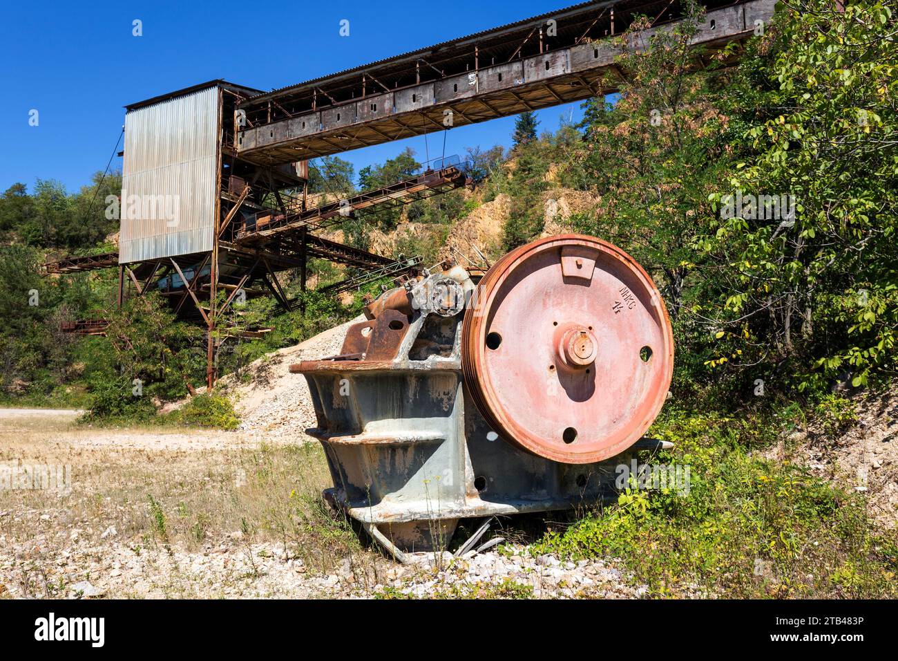Conveyor system and sorting plant in the disused Vatter porphyry quarry ...
