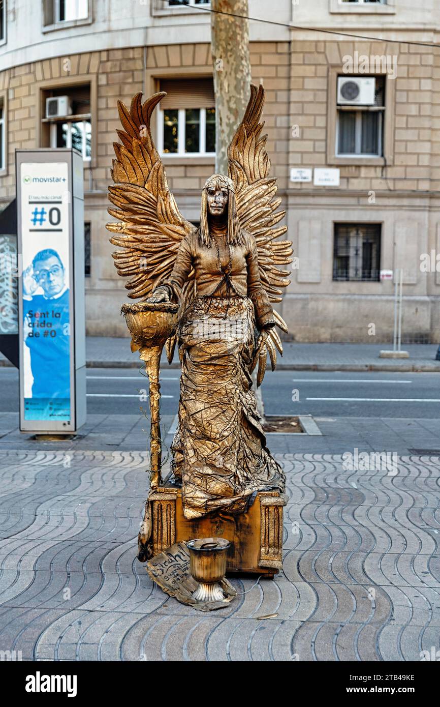 Living Statues In Spain Las Ramblas Boulevard With Living Statues And