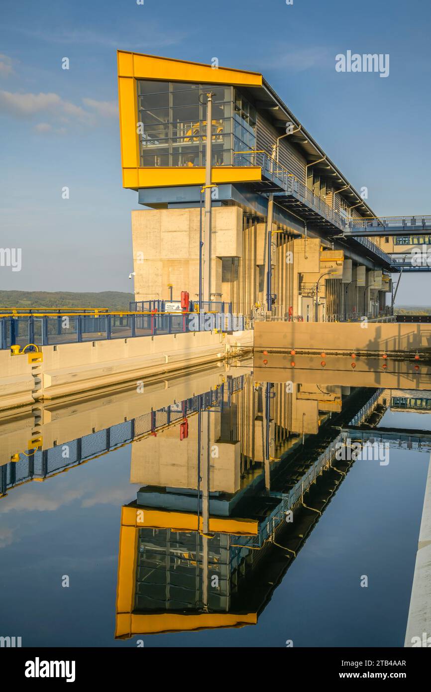 Upper ship entrance, New Niederfinow North Ship's Hoist, Brandenburg ...