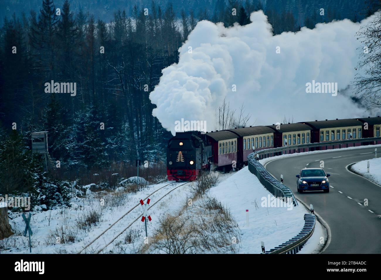 Harzer Schmalspurbahn Eine Dampflok der Harzer Schmalspurbahn ...