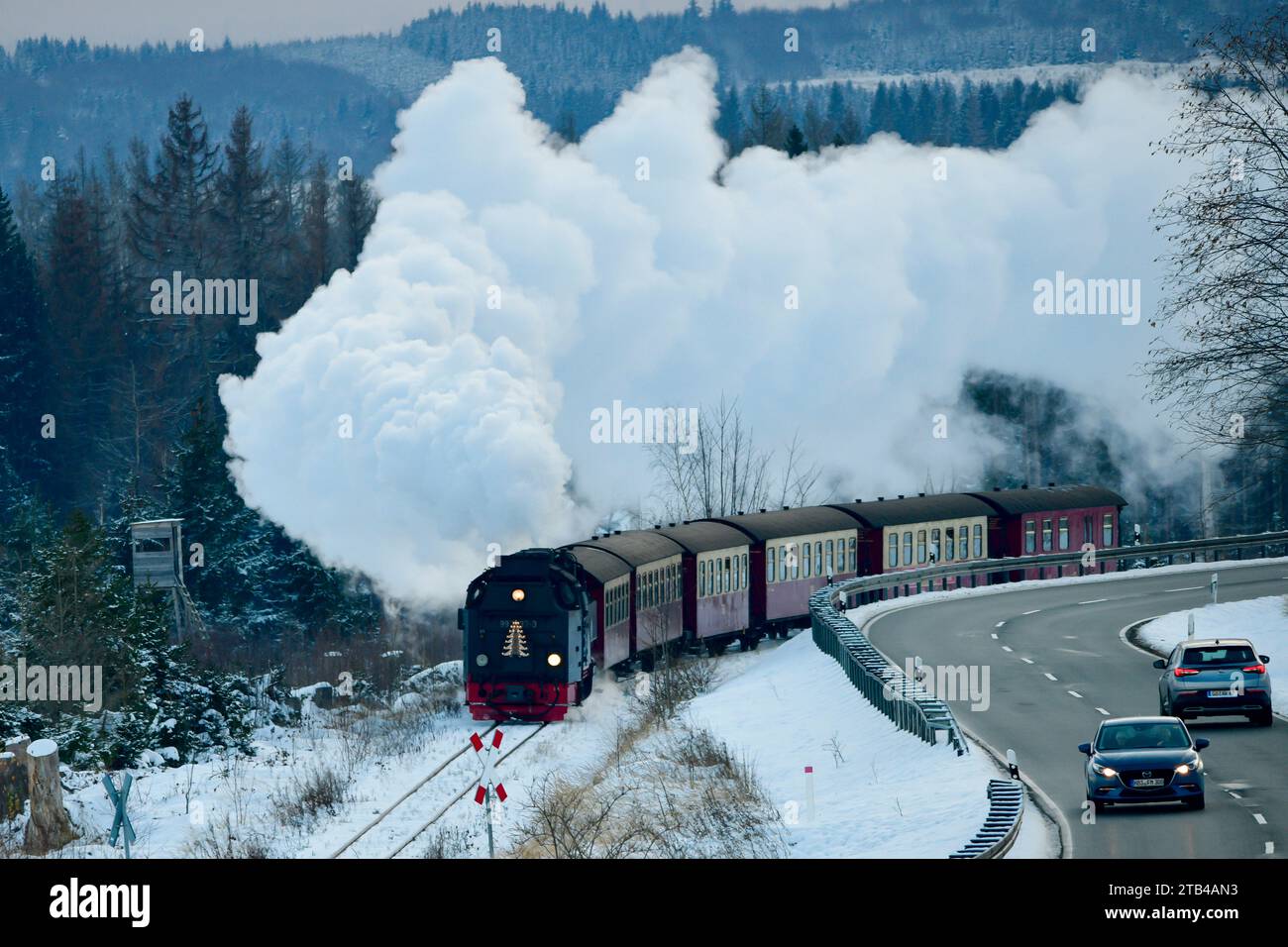 Harzer Schmalspurbahn Eine Dampflok der Harzer Schmalspurbahn ...