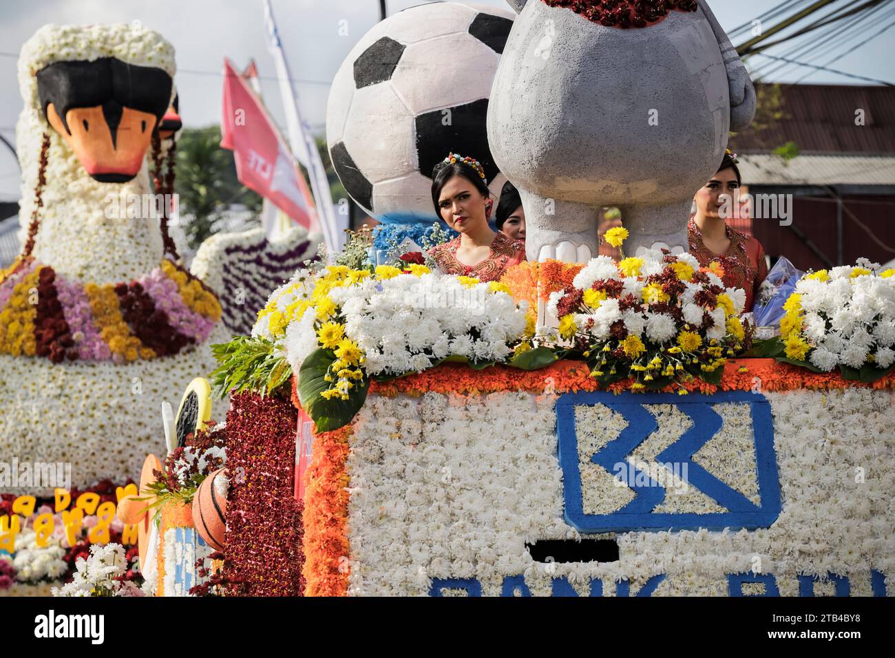 Swan theme float, annual International Flower Festival parade in ...