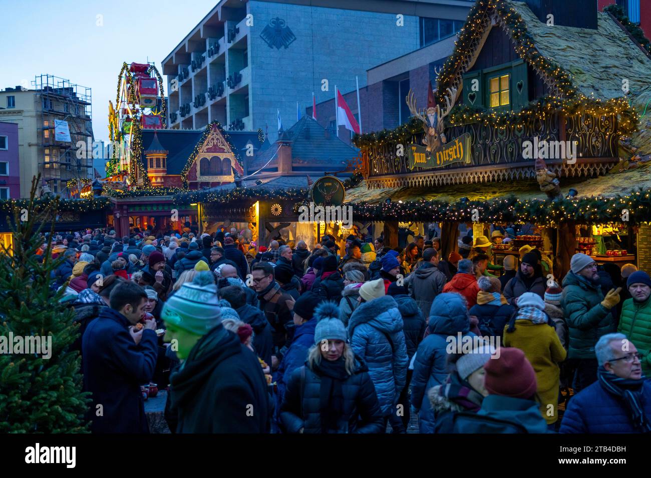 Christmas market at the Alter Markt in the old town of Cologne, Sunday ...