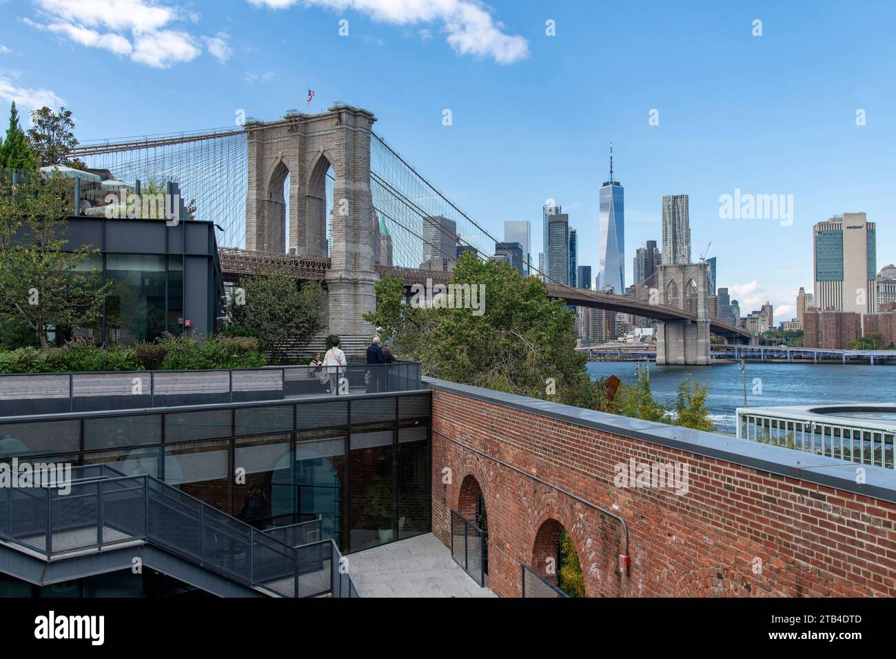 Brooklyn rooftop view hi-res stock photography and images - Alamy