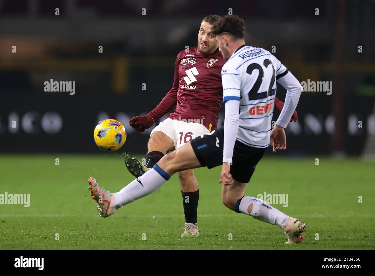 Turin, Italy. 4th Dec, 2023. Matteo Ruggieri of Atalanta closes in on ...