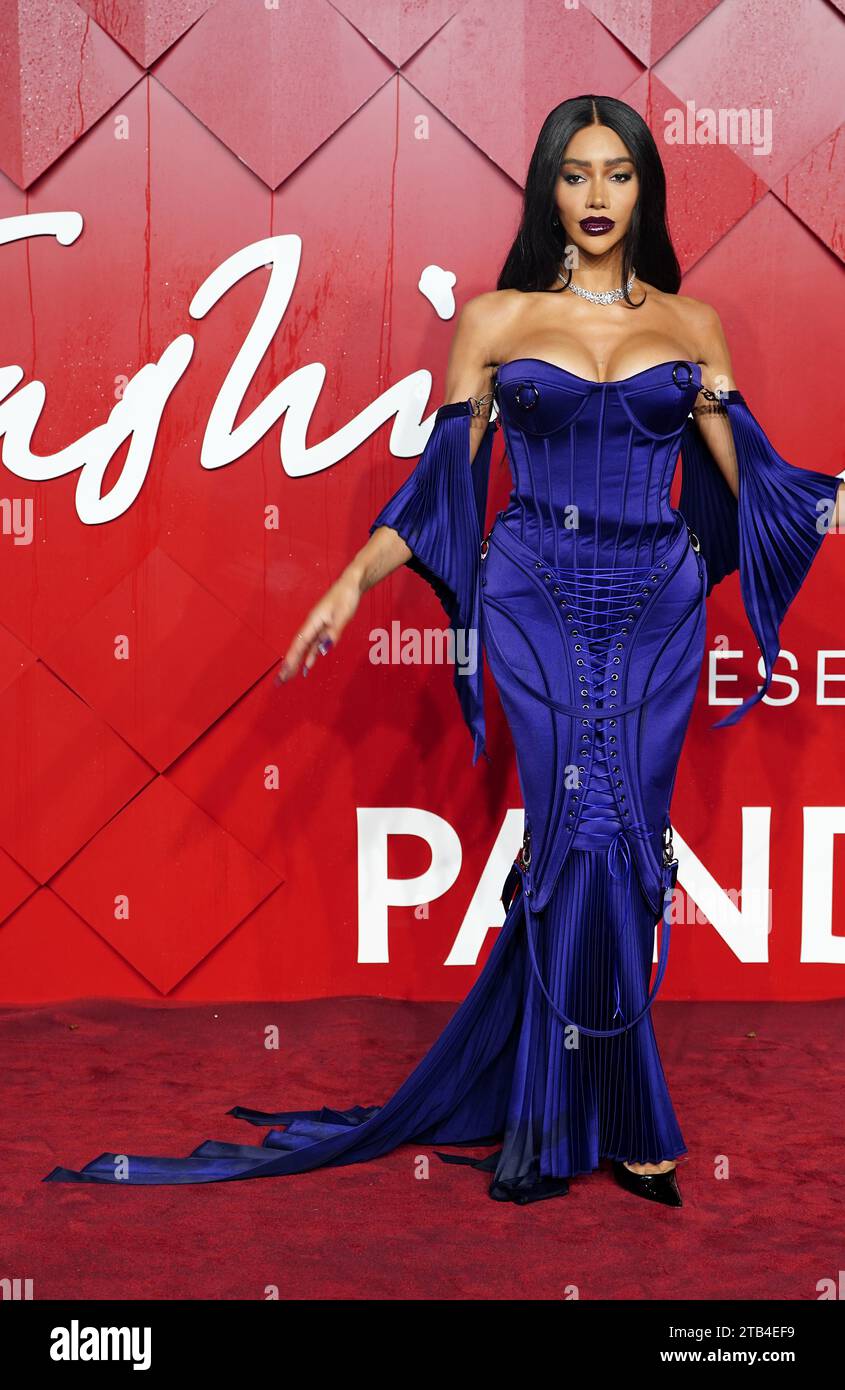 Munroe Bergdorf attending the Fashion Awards 2023 presented by Pandora ...