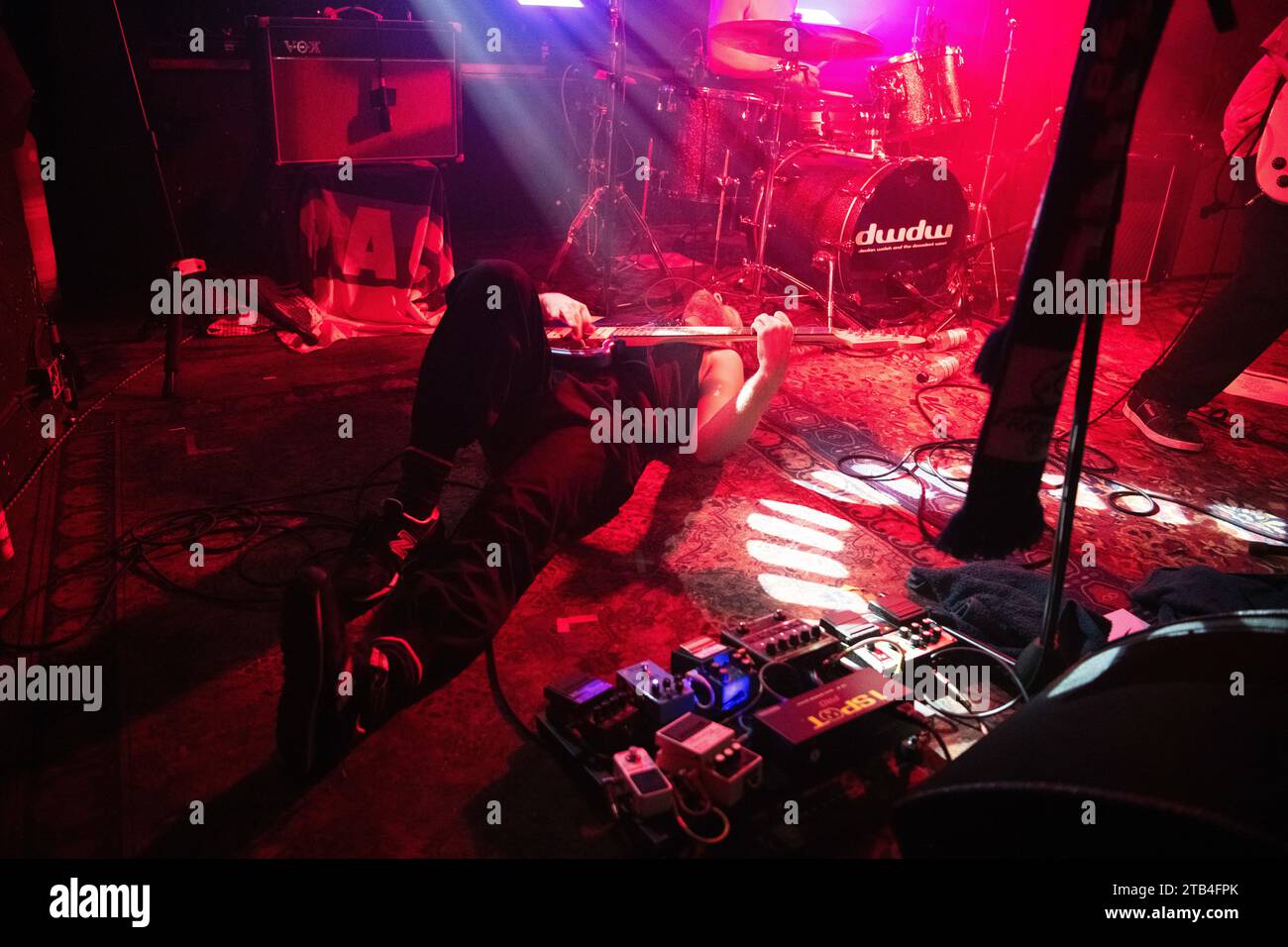 Declan Welsh and The Decadent West, a scottish power pop band ...