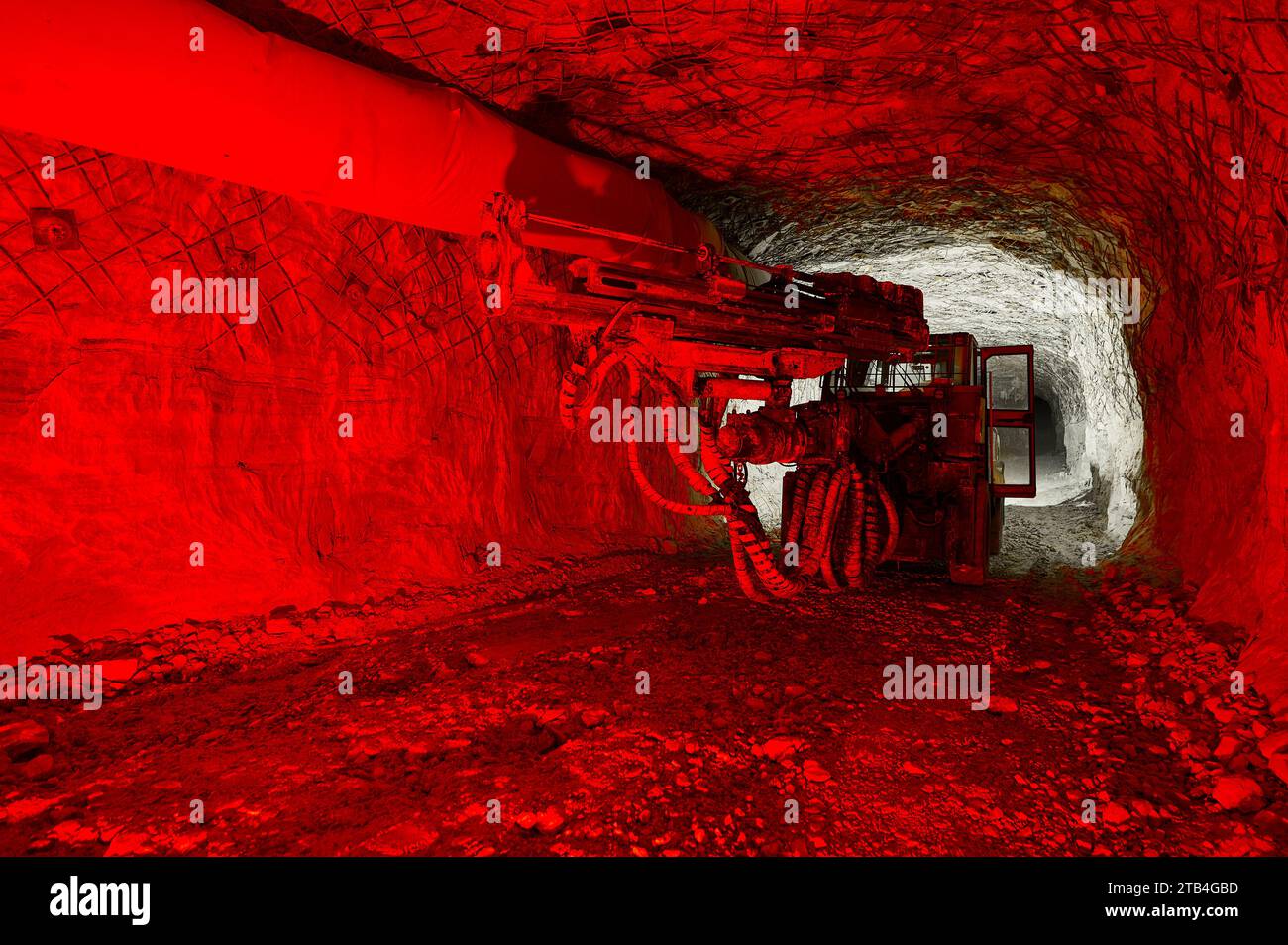 Tunnel drilling machine hi-res stock photography and images - Alamy