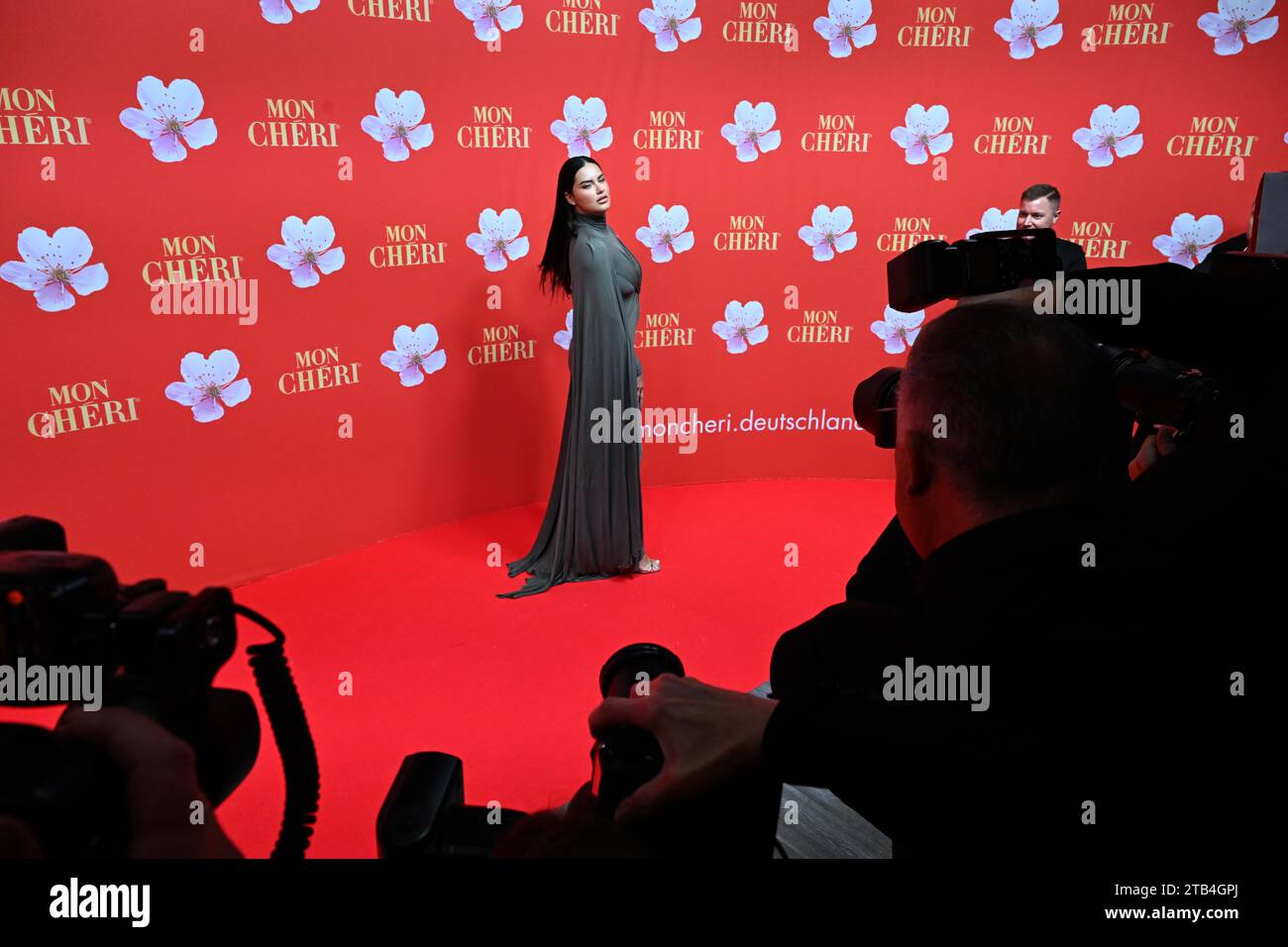 Munich, Germany. 04th Dec, 2023. Adriana Lima walks the red carpet at ...