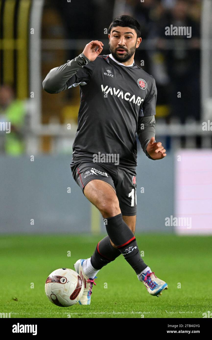 ISTANBUL - Guven Yalcin of Vavacars Fatih Karagumruk during the Turkish ...