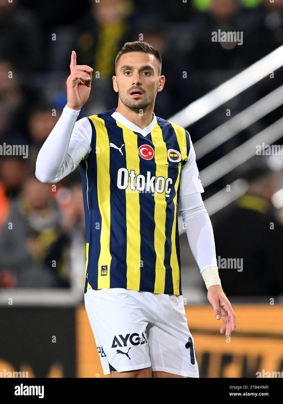 ISTANBUL - Dusan Tadic of Fenerbahce SK during the Turkish Superlig match between Fenerbahce AS ...