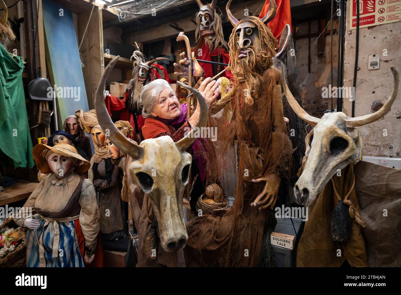 Renowned puppetry artist Lyndie Wright opens her workshop showcasing ...