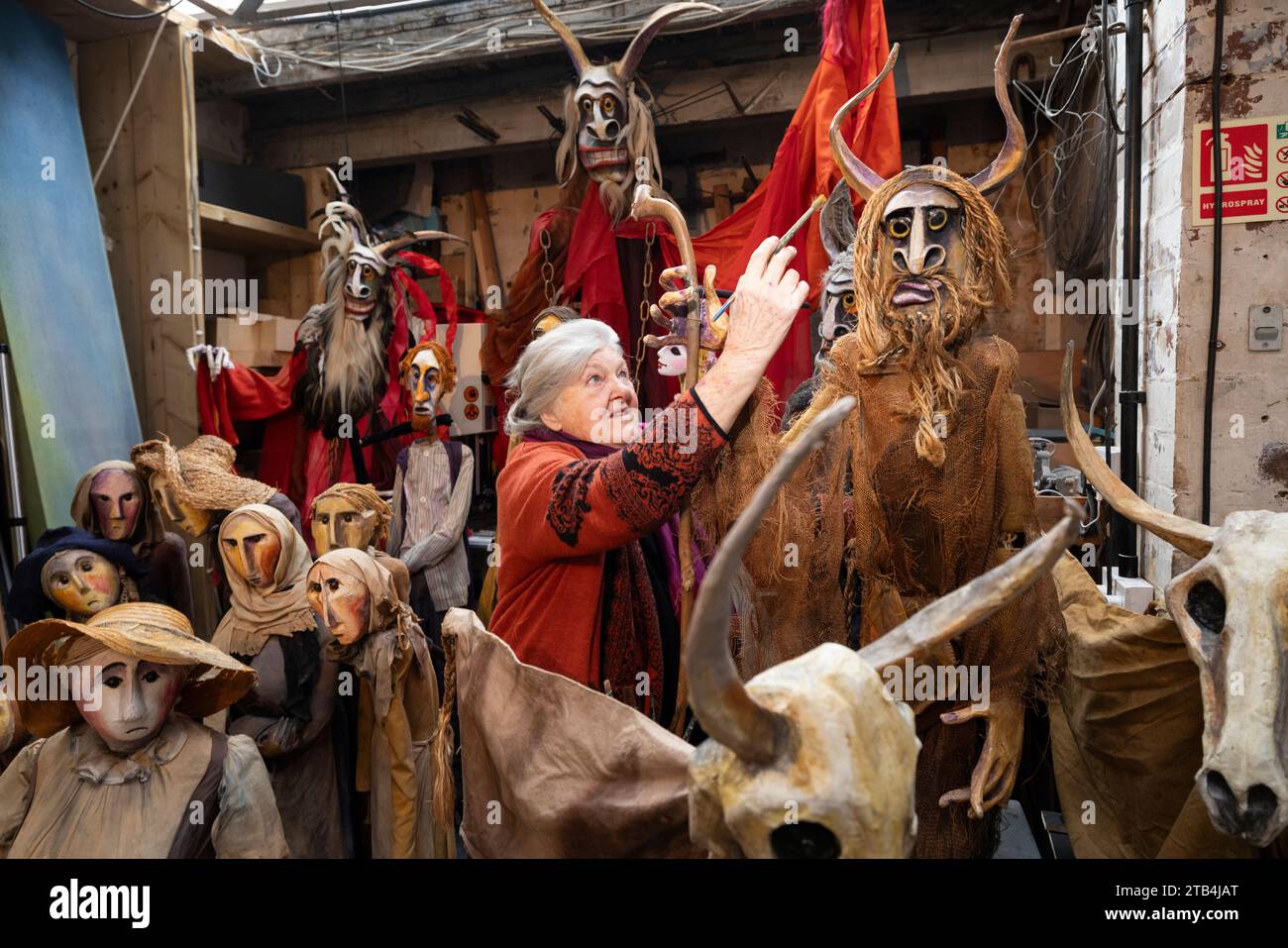 Renowned puppetry artist Lyndie Wright opens her workshop showcasing ...