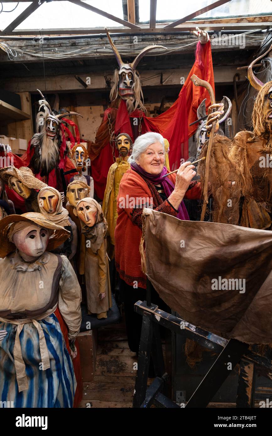 Puppetry workshop hi-res stock photography and images - Alamy