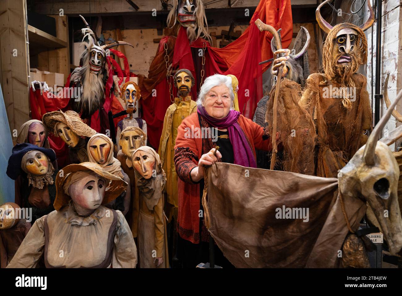 Renowned puppetry artist Lyndie Wright opens her workshop showcasing ...