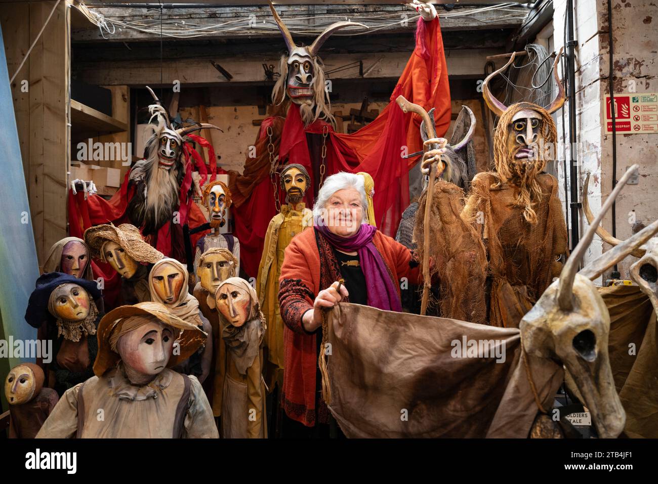 Renowned puppetry artist Lyndie Wright opens her workshop showcasing ...