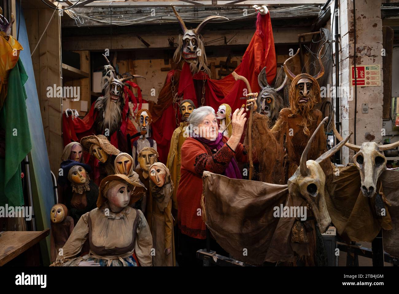 Renowned puppetry artist Lyndie Wright opens her workshop showcasing ...