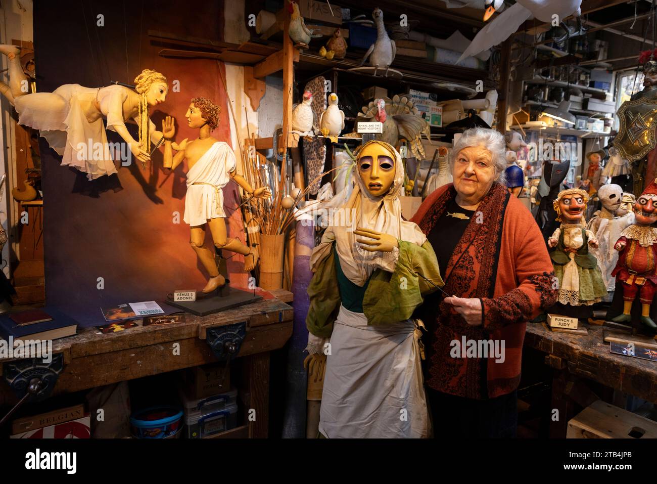 Renowned puppetry artist Lyndie Wright opens her workshop showcasing ...