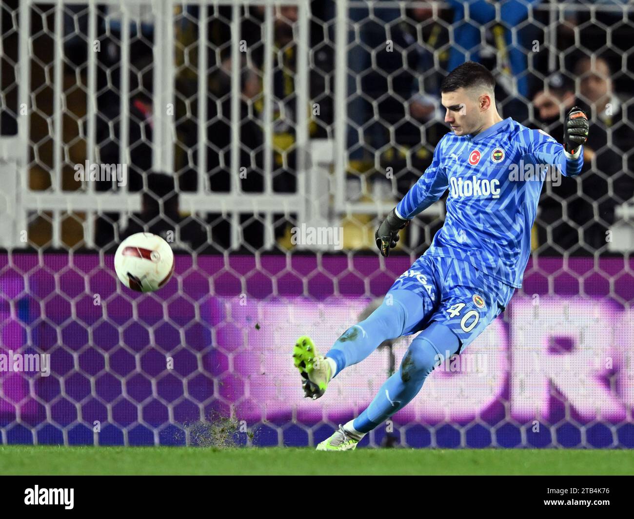 ISTANBUL - Fenerbahce SK goalkeeper Dominik Livakovic during the ...