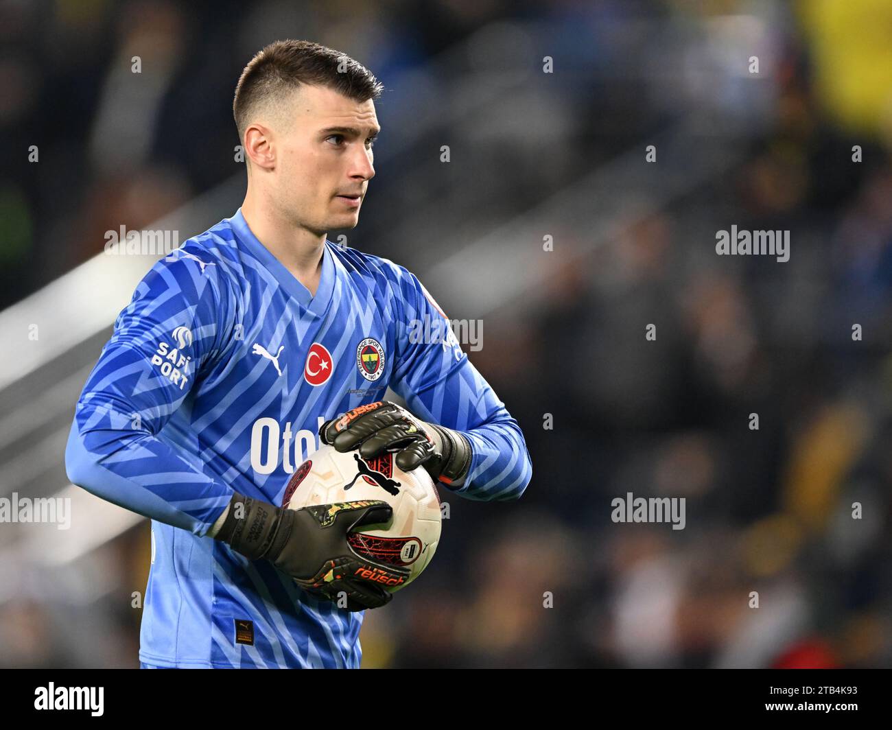 ISTANBUL - Fenerbahce SK goalkeeper Dominik Livakovic during the ...