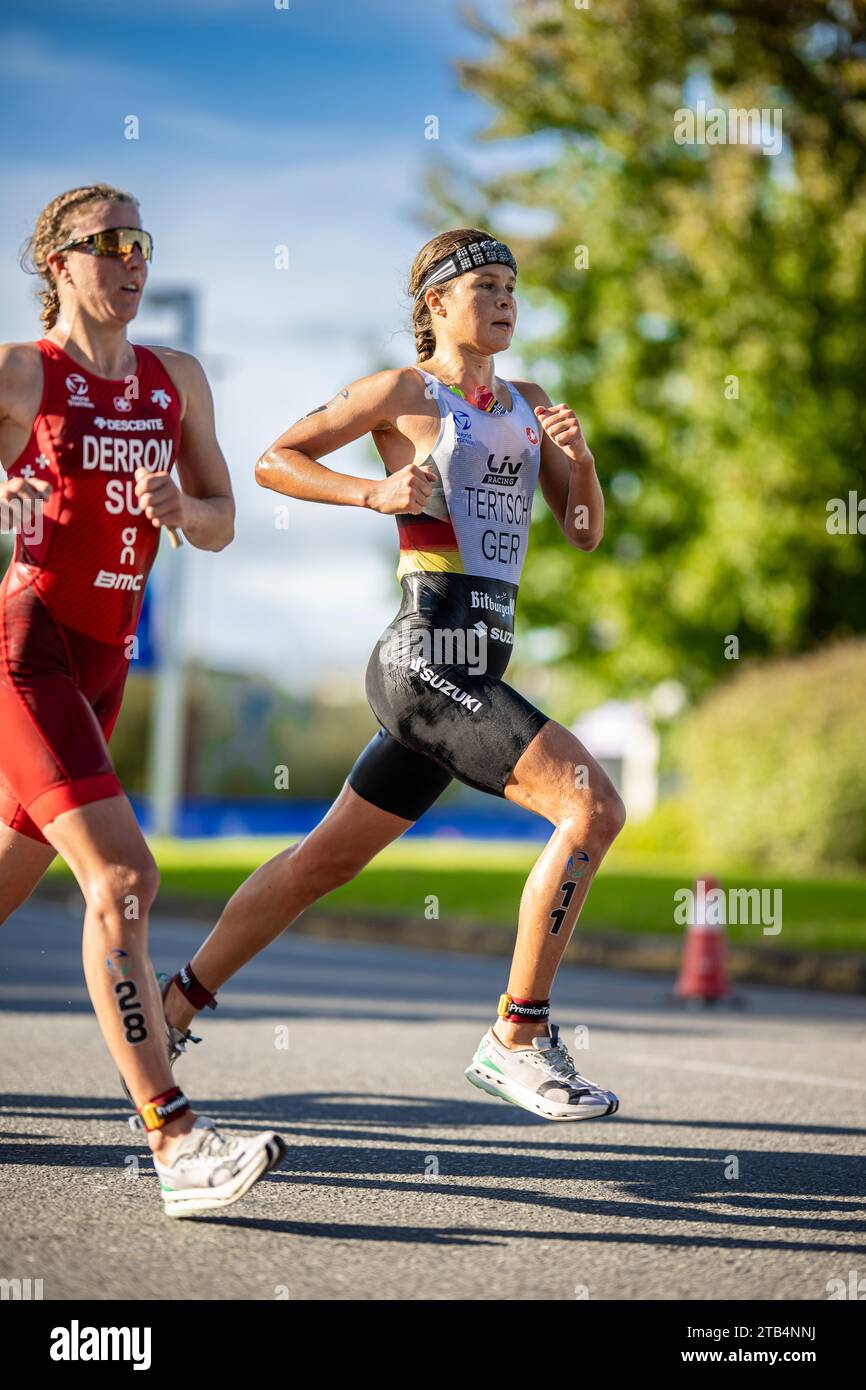 Lisa Tertsch running in Pontevedra in the 2023 World Triathlon ...