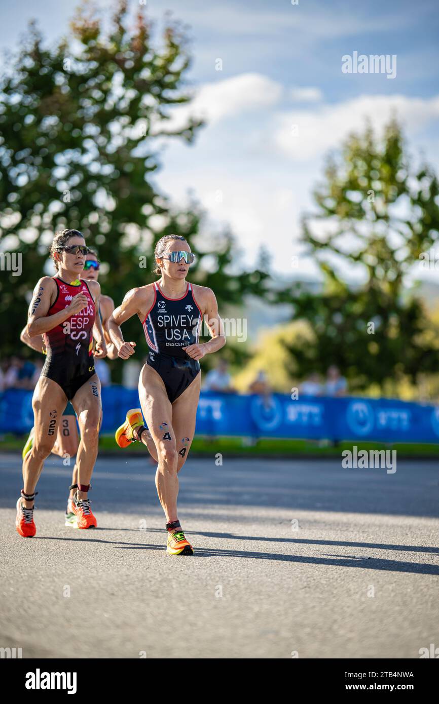 Taylor Spivey running in Pontevedra in the 2023 World Triathlon ...