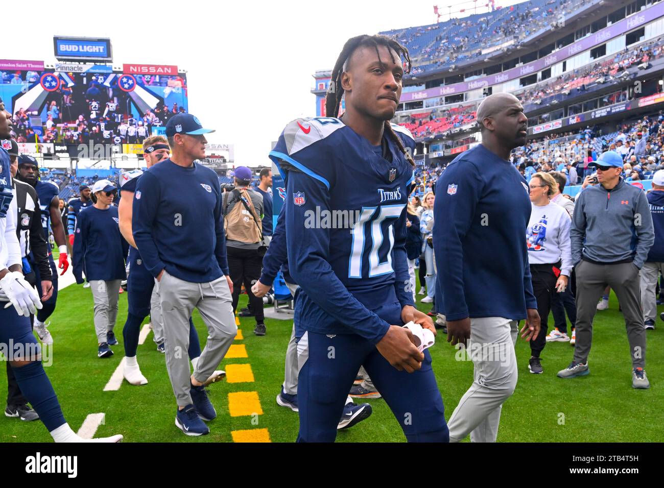 Tennessee Titans wide receiver DeAndre Hopkins (10) before an NFL football game against the ...
