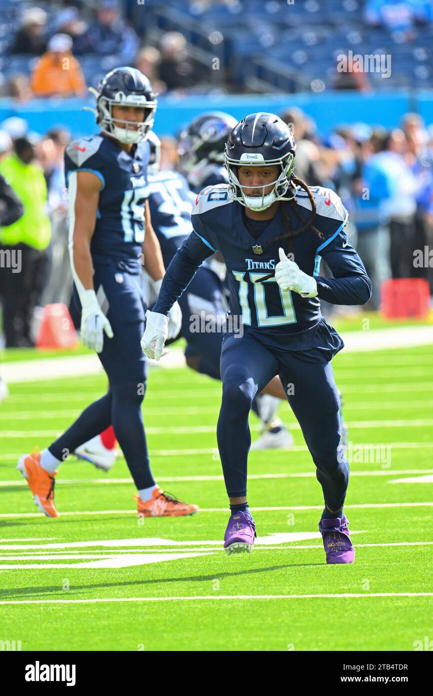 Tennessee Titans wide receiver DeAndre Hopkins (10) before an NFL football game against the ...