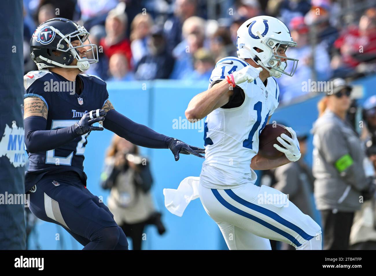 Indianapolis Colts wide receiver Alec Pierce (14) makes a catch for a ...