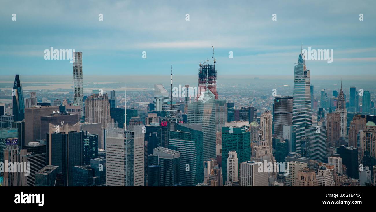 aerial panoramic view of central Manhattan from the Edge Observation ...