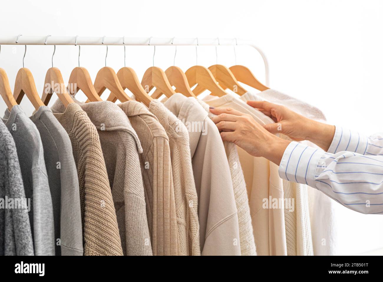 Womens hands choose shape put hi-res stock photography and images - Alamy