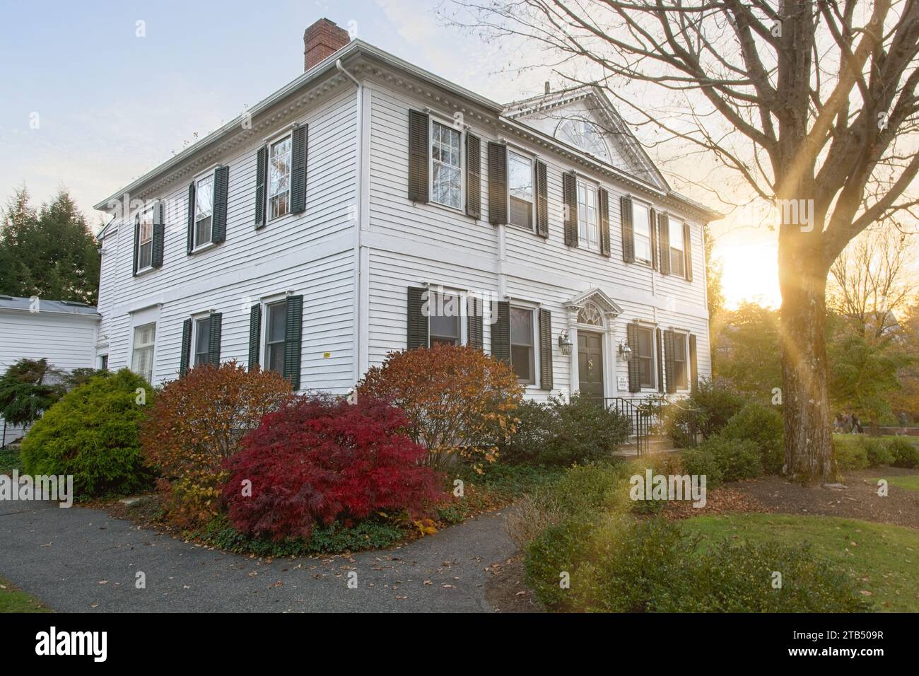 1820 Federal Colonial house on Main Street historical district in ...