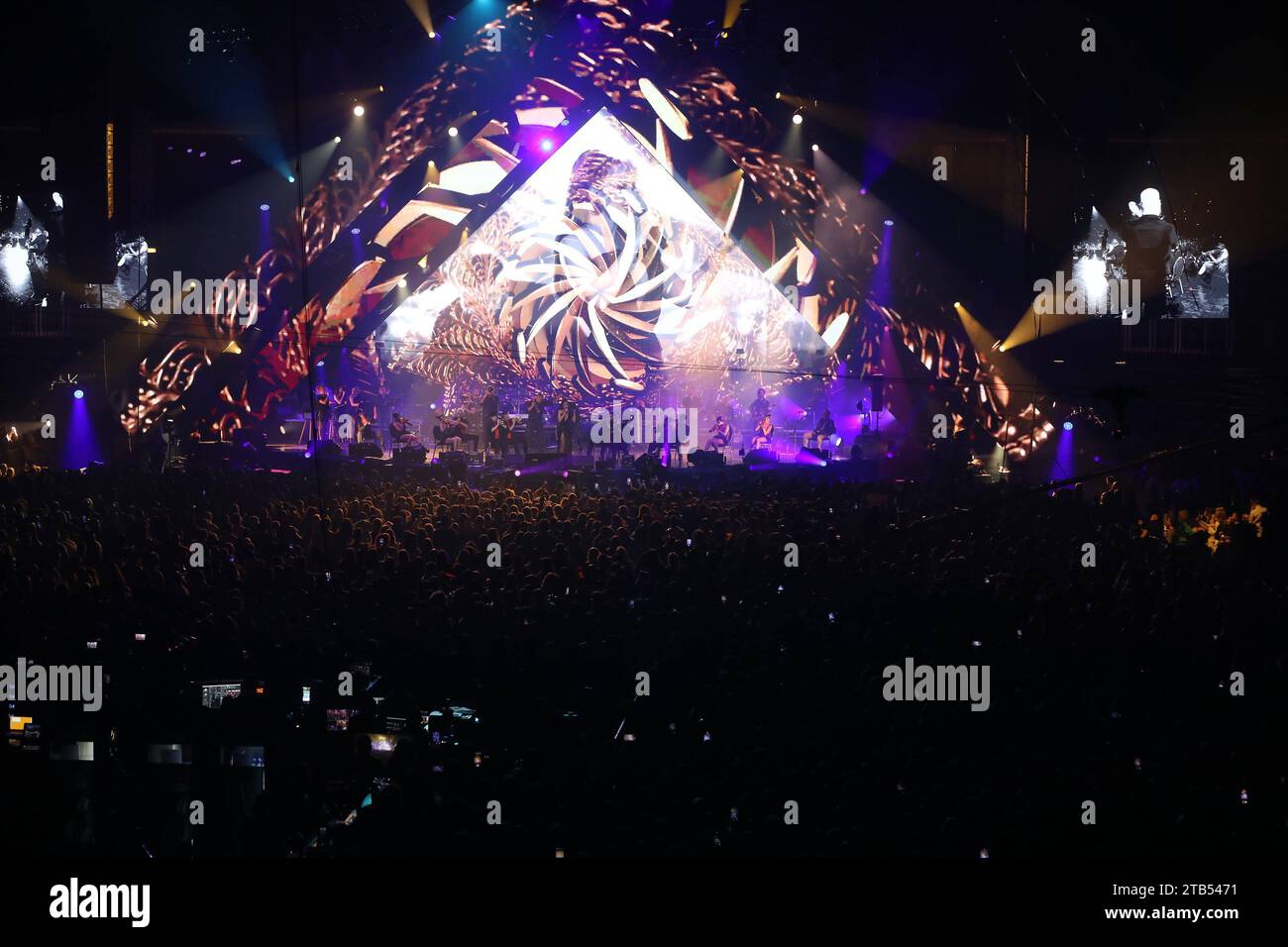 Lepa brena hi-res stock photography and images - Alamy