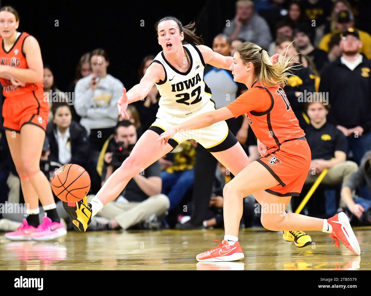 IOWA CITY, IA - DECEMBER 02: Iowa guard Caitlin Clark (22) reaches out ...