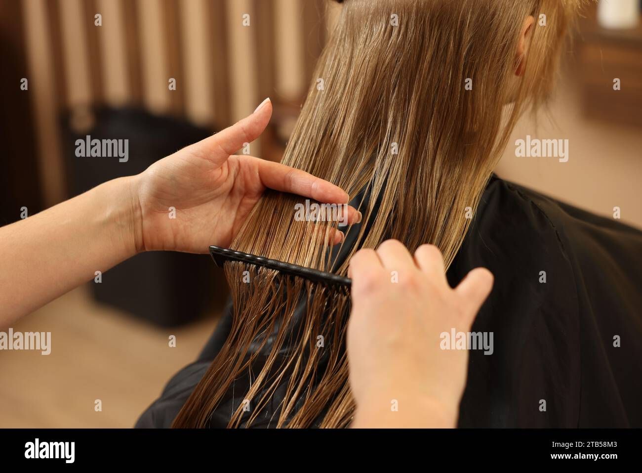 Back combing hi-res stock photography and images - Alamy