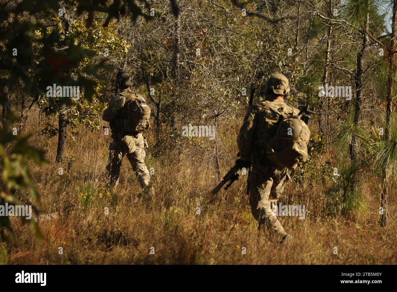 U.S. Army Green Berets assigned to 7th Special Forces Group (Airborne ...