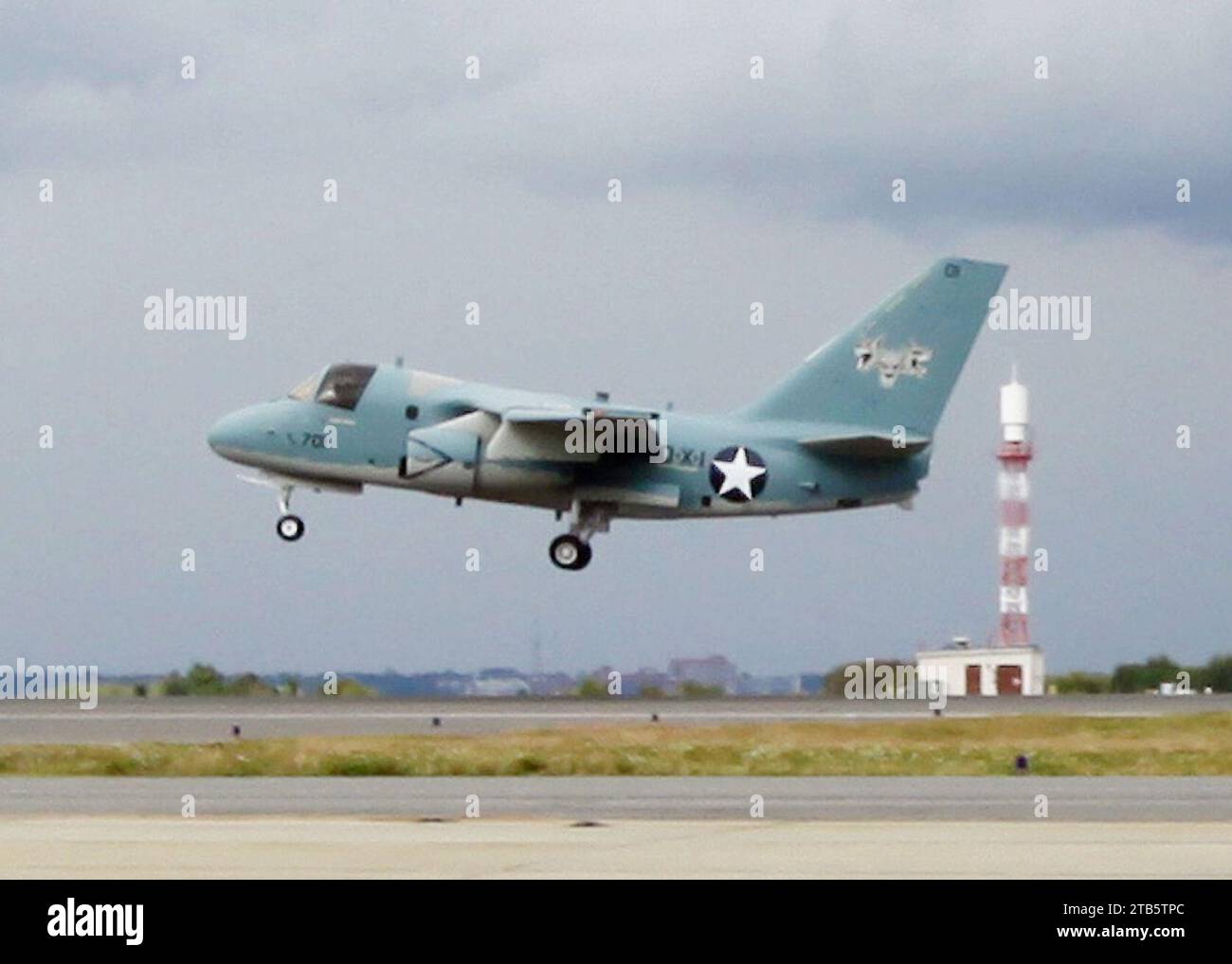VX-30 S-3B with 1940's Paint Scheme Stock Photo - Alamy
