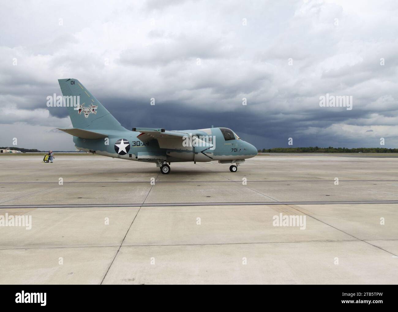 VX-30 S-3B with 1940's Paint Scheme (on ground Stock Photo - Alamy