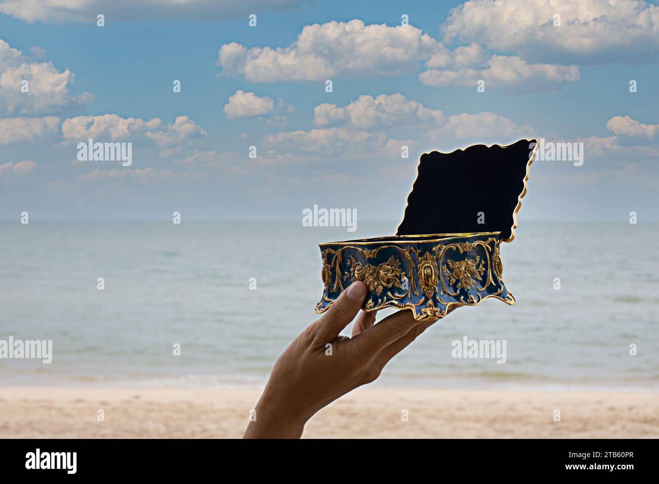 Womans case hi-res stock photography and images - Alamy