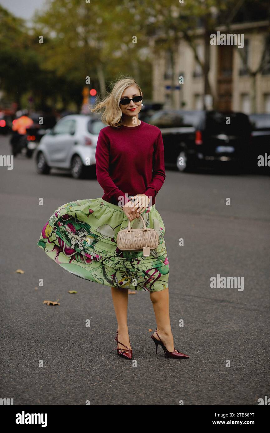 Jenny walton paris hi-res stock photography and images - Alamy