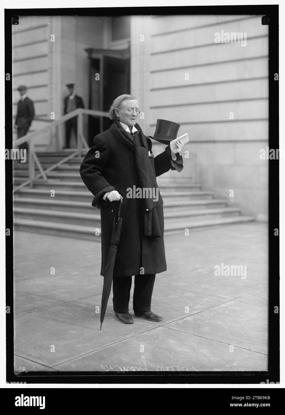 Doctor walker Black and White Stock Photos & Images - Alamy