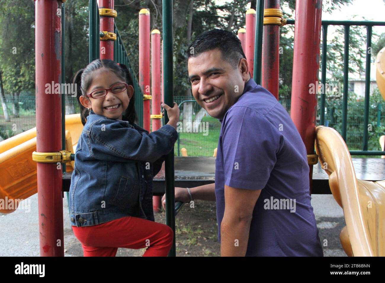 Divorced father living family hi-res stock photography and images - Alamy