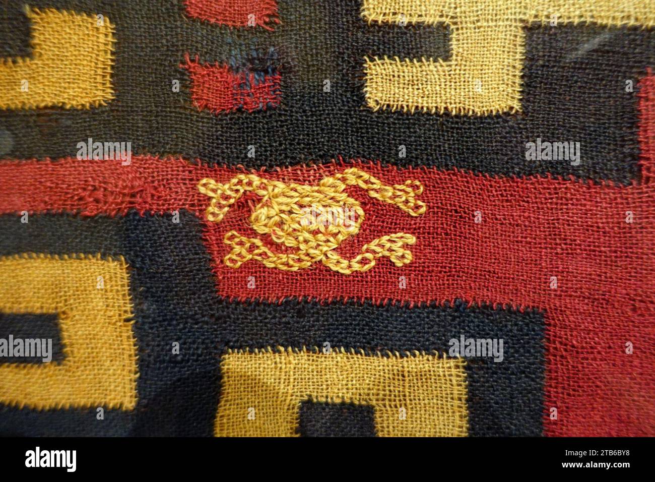 Wall hanging or mantle, Peru, South Coast, late Nasca style, c. 400-700 ...