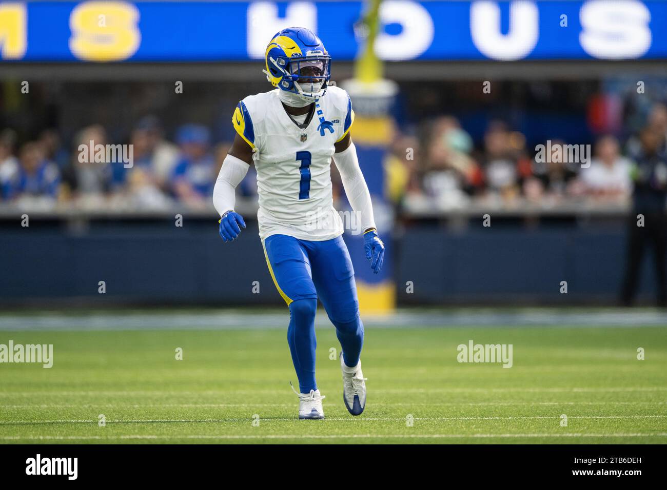 Los Angeles Rams cornerback Derion Kendrick (1) takes his stance during ...