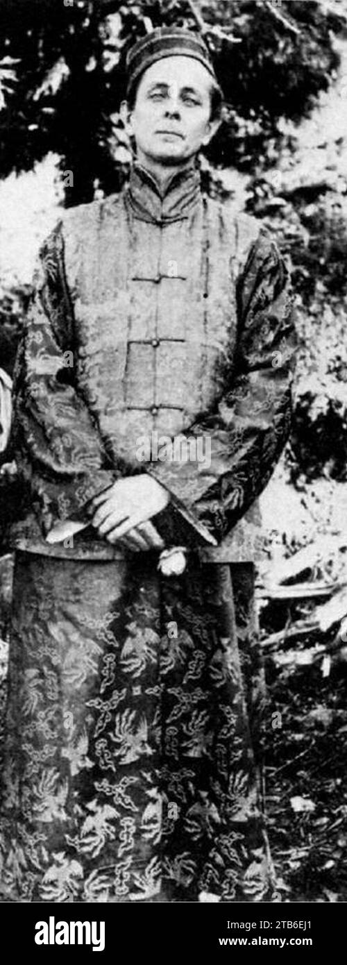 Walter Evans-Wentz photographed circa 1919 (cropped Stock Photo - Alamy